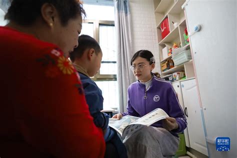 “付出不求回报”——与特教老师一起关爱孤独症儿童 组图 图片中国中国网