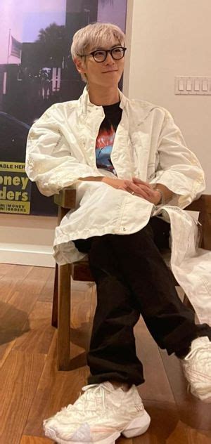 빅뱅 탑 Yg와 결별 후 근황 탈색 머리 뿔테안경 사업가 [★shot ] Osen