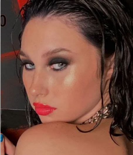 Malory Malibu Photos News And Videos Trivia And Quotes Famousfix