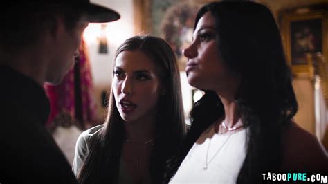 Michael Vegas Threesome Sex With Lesbians