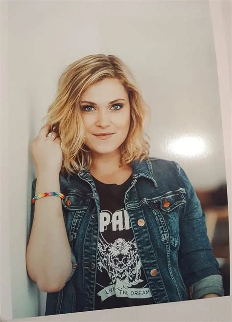 50 Eliza Taylor Sexy And Hot Bikini Pictures Woophy