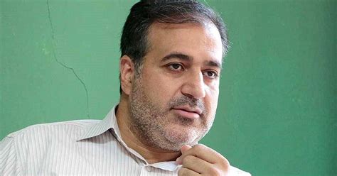 محاکمه غیابی مهدی محمودیان به دلیل افشاگری درباره وجود حشره ساس در اوین