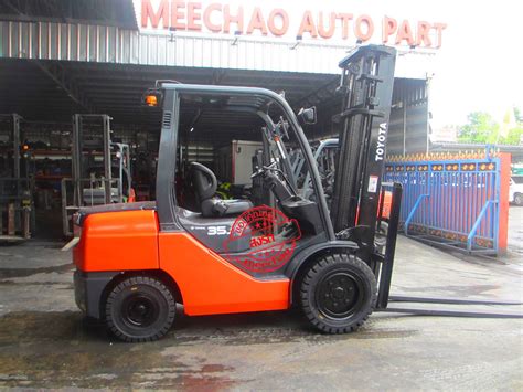 รถฟอร์คล บริษัท มีเชาว์ออโต้พาร์ท จำกัด ฟอร์คลิฟท์andบริการ