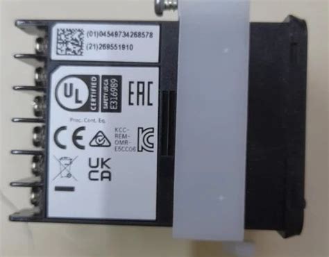 Onoff Omron Temperature Controllers At ₹ 2650piece In New Delhi Id 17017081930