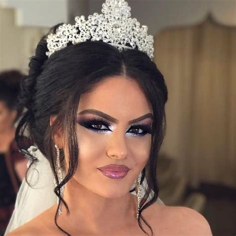 Adriana Munteanus Instagram Twitter And Facebook On Idcrawl