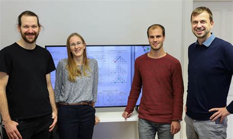New Form Of Universal Quantum Computers Universität Innsbruck