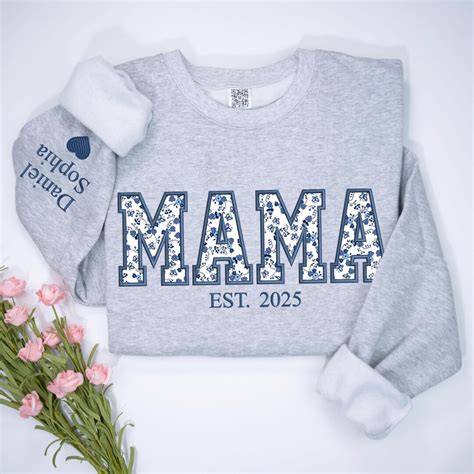 Personalized Embroidered Mama Sweatshirt Floral Appliqué Mama