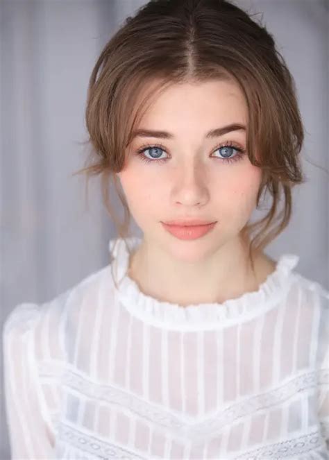 Sydney Taylor Biography Tv Shows List Wegreen Entertainment