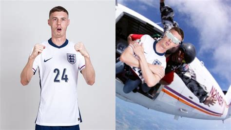 Cole Palmers England Euros Photoshoot Video Gallery Know Your Meme