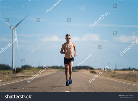 Thousand Naked Runner Royalty Free Images Stock Photos Pictures Shutterstock
