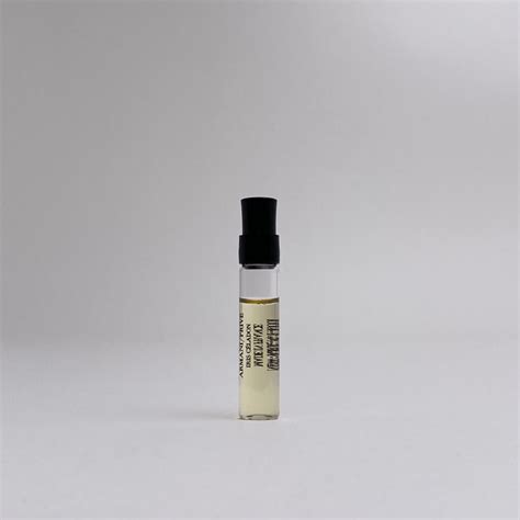 Buy Armani Prive Iris Celadon Eau De Parfum Online Shopperfume