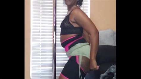 Nae Gets A Vibe Dancingand And Grinds In Bikini Xnxx Com