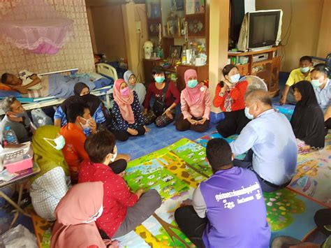 พิบูลย์ รัชกิจประการ ส ส สตูล เขต 1 พร้อมทีมงาน อสม และ จนท รพ สต ย่านซื่อ ลงพื้นที่ช่วยเหลือ