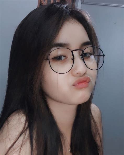 Pin By Fuck On Cewek Gemoy In Photoshop For Photographers Money Images Cash Indian