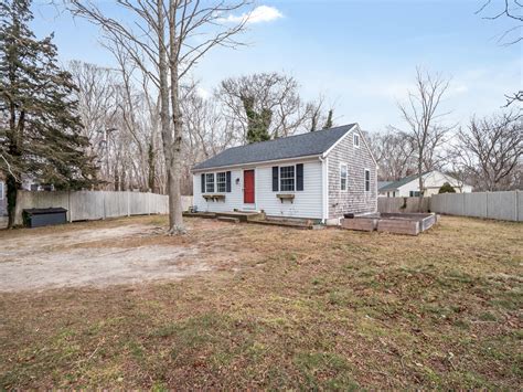 584 Massasoit Rd Eastham Ma 02642 Mls 22300543 Redfin
