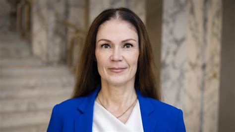 Lulu Ranne Verolla Ja Velalla Tämä Maa Ei Nouse Suomen Uutiset