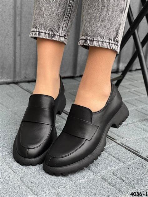 Стильные классические кожаные женские лоферы в наличии и под отшив💙💛🏆