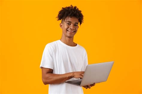 Fotos Jovem Computador 96 000 Fotos De Arquivo Grátis De Alta Qualidade