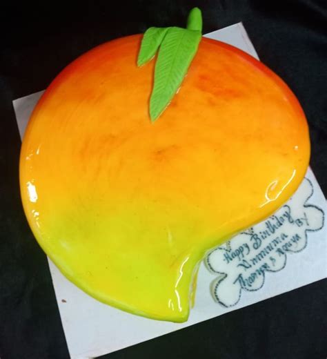 Orange Shaped Cake With Green Leaves Mango Cake Design Ideas Elegant