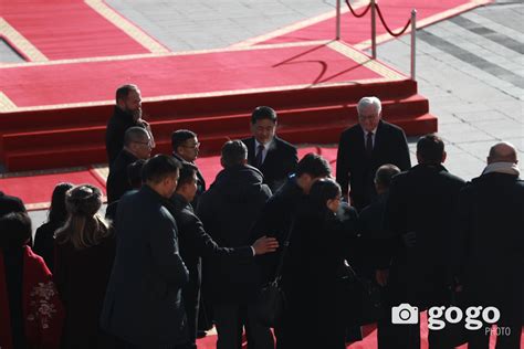 ФОТО ХБНГУ ын Ерөнхийлөгч Ф В Штайнмайэр гэргий Элке Бюденбендэр нарыг албан ёсоор угтав