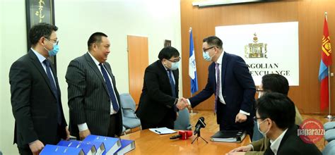 Ett БОНД ГАРГАХ ХҮСЭЛТЭЭ МОНГОЛЫН ХӨРӨНГИЙН БИРЖИД ХҮРГҮҮЛЛЭЭ