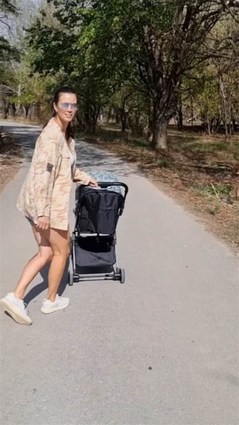 ツベタナ・ピロンコバさんのインスタグラム動画 ツベタナ・ピロンコバinstagram 「В това хубаво септемврийско време сме навън почти