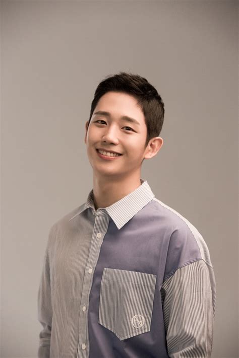 Jung Hae In Shows Affection To His Well Loved First Leading Role Drama