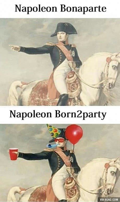 Meme De Napoleón Bonaparte Napoleon Bonaparte Stands Sad On A Cliff
