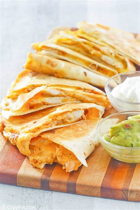 Easy Taco Bell Chicken Quesadilla Recipe Copycat