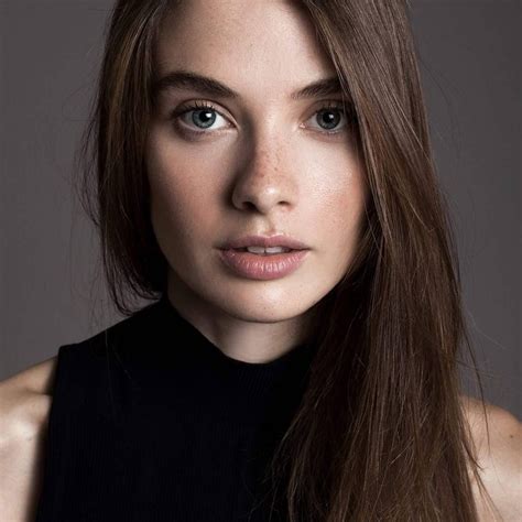 Pretty Brunette Teen Simpo1 Photo 40502303 Fanpop