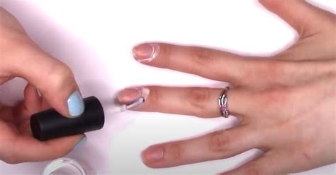 6 Super Impressive Diy Nail Art Hacks Upstyle