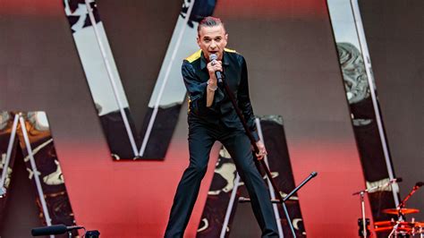 Rückblick So Kam Memento Mori Von Depeche Mode Zustande