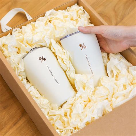 텐퍼센트 스페셜티커피 소중한 사람에게 전하는 감사한 마음 오직 한 사람을 위한 텐퍼센트커피의 선물세트 ⠀ 모두가 똑같이 받는 선물보단 받는 사람에게 딱 필요한