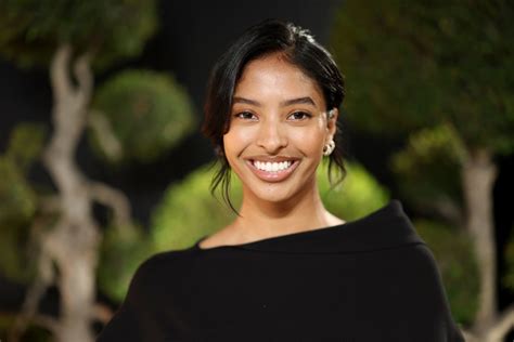 Natalia Bryant Graduates From Usc Honors Father Kobe In Graduation Photos