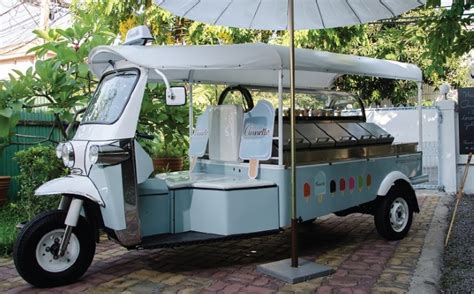 Dieser Berliner Hat Sich In Ein Tuk Tuk Verliebt Und Damit Eine