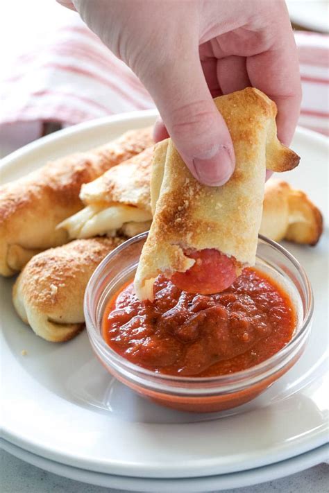 The Easiest Pepperoni Rolls Recipe All Things Mamma