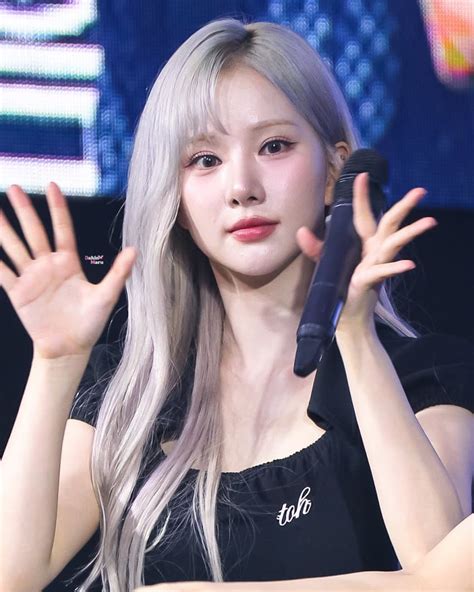 체크스커트 반스타킹 요망하게 엉덩이 흔들어 주는 비비지 은하