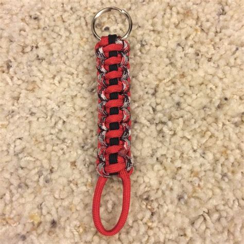 25 DIY Paracord Keychain Ideas With Instructions