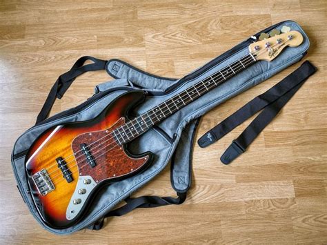 Squier Classic Vibe 베이스 기타 긱백 스트랩