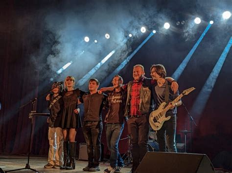 Проведоха благотворителен концерт в подкрепа на Цветомир Цветанов в Монтана