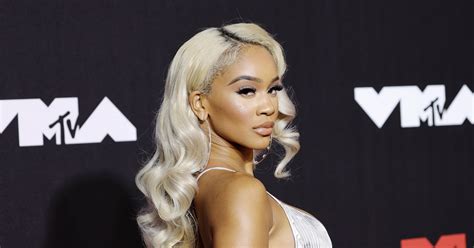 Saweetie Debuted A Bright Red Hair Color On Instagram Ps Beauty