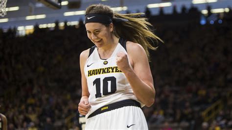 Megan Gustafson Breaks Hawkeye Scoring Record The Daily Iowan