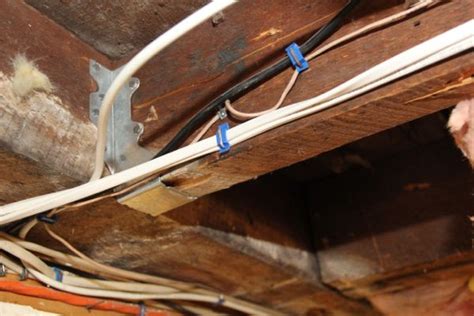 Supporting Floor Joists