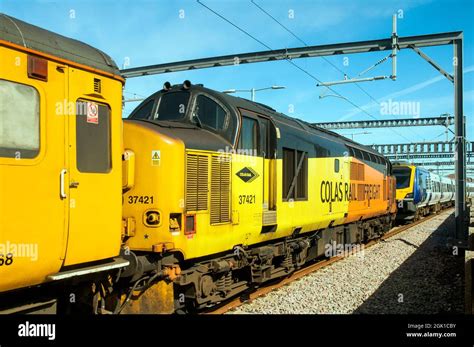 Colas Rail Freight English Electric Type 3 Class 37 No 37421 Locomotive