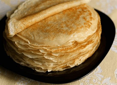 Самые тоненькие блинчики Ингредиенты 350 мл молока 10 ст л муки 3 яйца 2 БЛИНЫ БЛИНОЧКИ