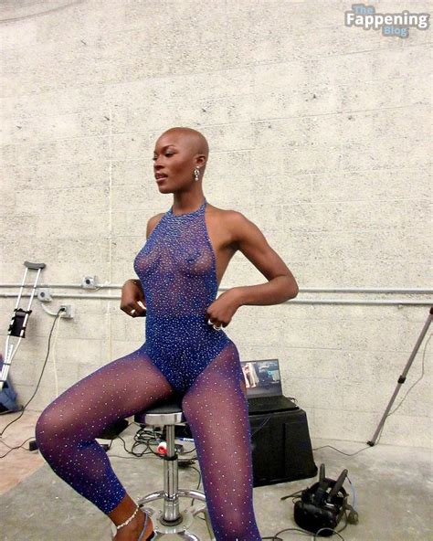 Memu Conteh Flashes Her Nude Tits 6 Photos Thefappening