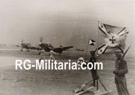 Original Ww2 German Press Photo Luftwaffe Flag On A Airfield 1943