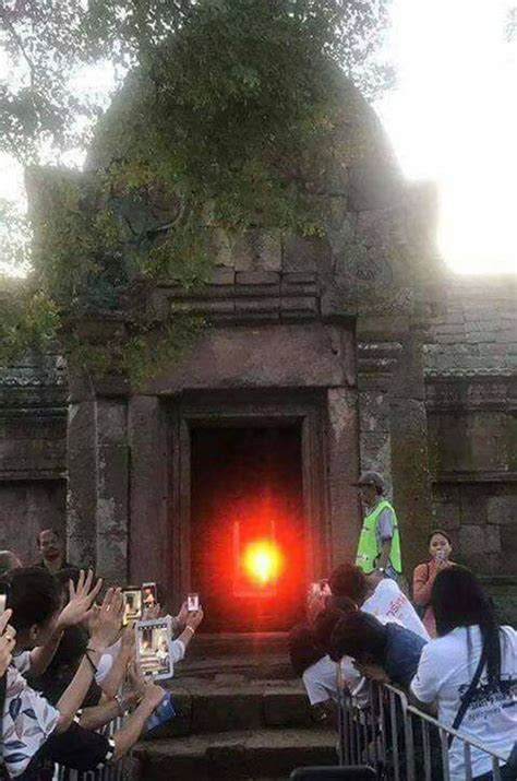 เตรียมตัวชม พระอาทิตย์ขึ้นตรง 15 ช่องประตู “ปราสาทพนมรุ้ง” ครั้งที่สองของปีนี้