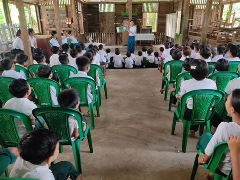 နတ်တလင်းမြို့၌ လူငယ်ရေးရာအသိပညာပေးဟောပြောပွဲနှင့် စာဖတ်ရှိန်မြှင့်တင်ရေး ရွေ့လျားစာကြည့်တိုက်စနစ