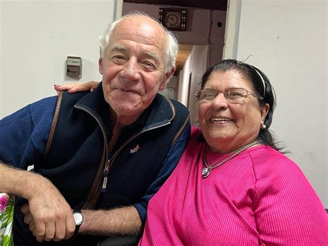 A 40 Años De Malvinas El Emotivo Encuentro Entre La Madre De Un Héroe